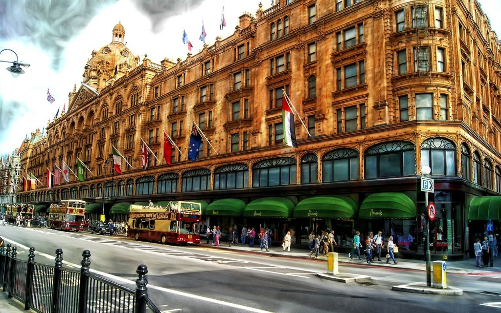 The history of Harrods, London. – London Country